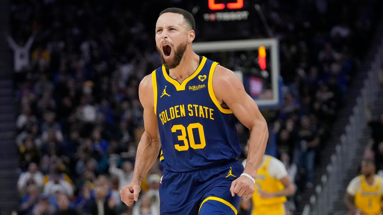 62 Millionen Dollar: NBA-Star Curry verlängert bei den Warriors ...