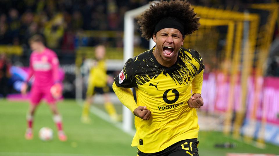 Dreierpack Undav: Stuttgart bejubelt späten Punkt beim BVB | sportschau.de
