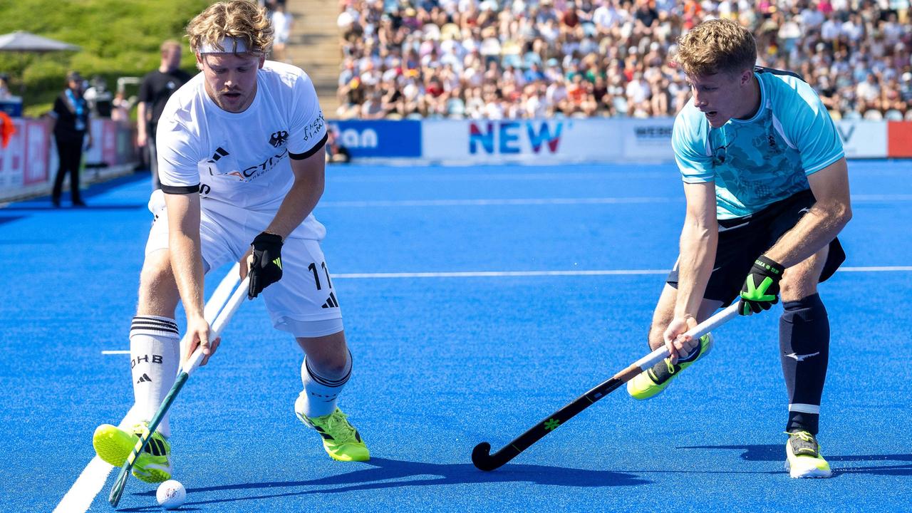 Hockey-EM: DHB-Herren retten Unentschieden gegen England | sportschau.de
