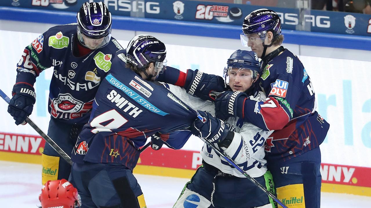 Deutsche Eishockey Liga: Eishockey: Eisbären Berlin feiern Heimsieg ...