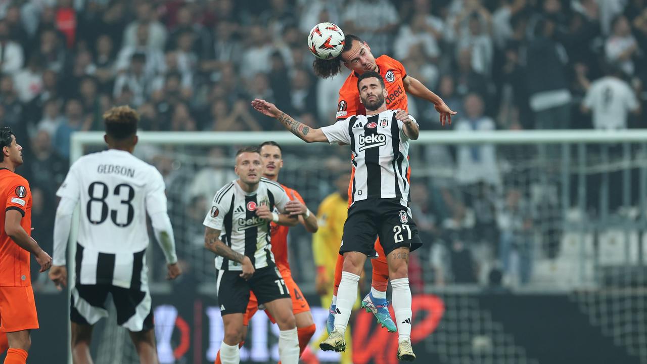 Starker Auftritt von Arthur Theate in Istanbul: Arthur Theate: Die ...
