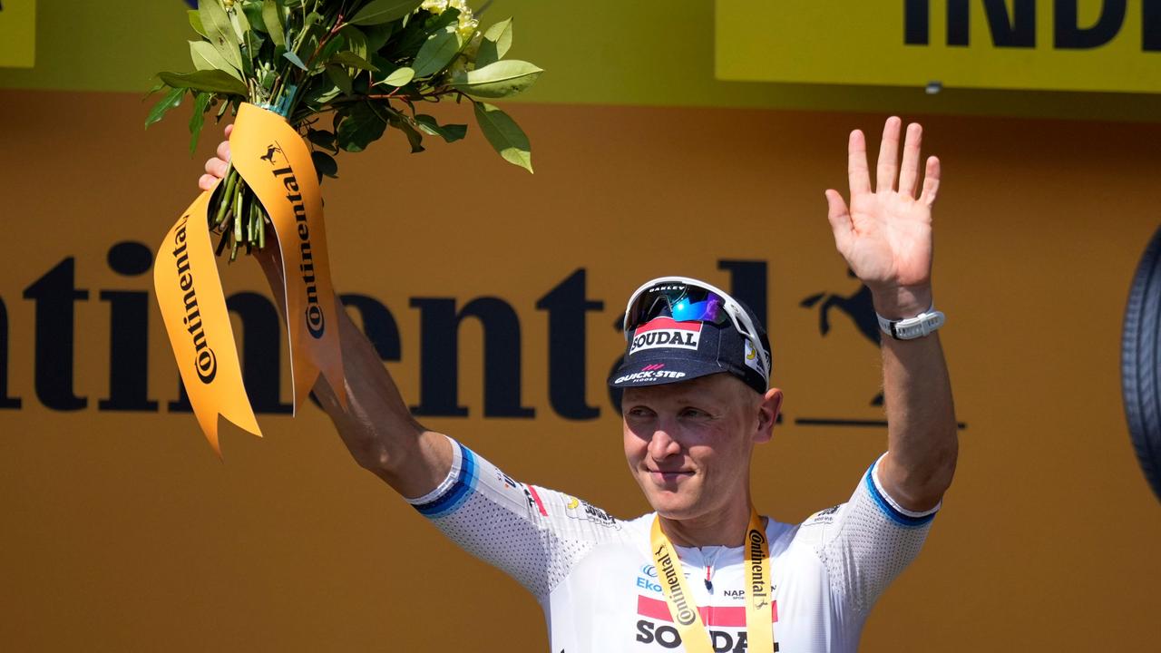 9. Etappe der Tour de France - die Siegerehrung | sportschau.de