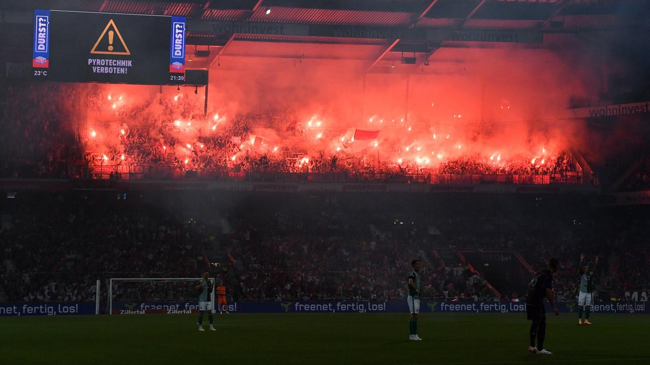buten un binnen: Bayern-Fans zünden wieder Pyro in Bremen – eine Person ...