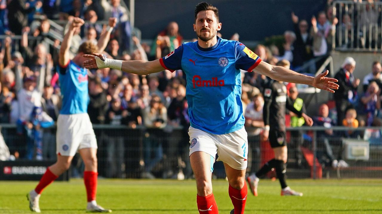 NDR-Sport: Holstein in Heidenheim: Schießt Rekordmann Skrzybski Kiel ...