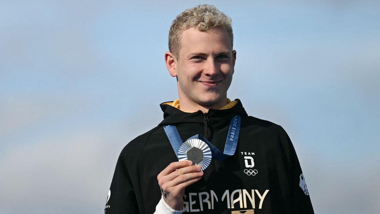 Überraschung im Freiwasser: Oliver Klemet schwimmt in der Strömung der ...