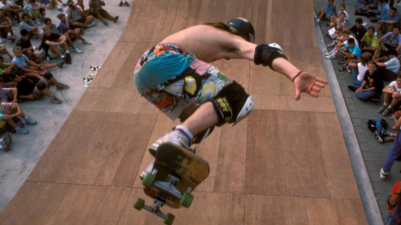 Als erster Deutscher: Claus Grabke in der Skateboarding Hall of Fame ...