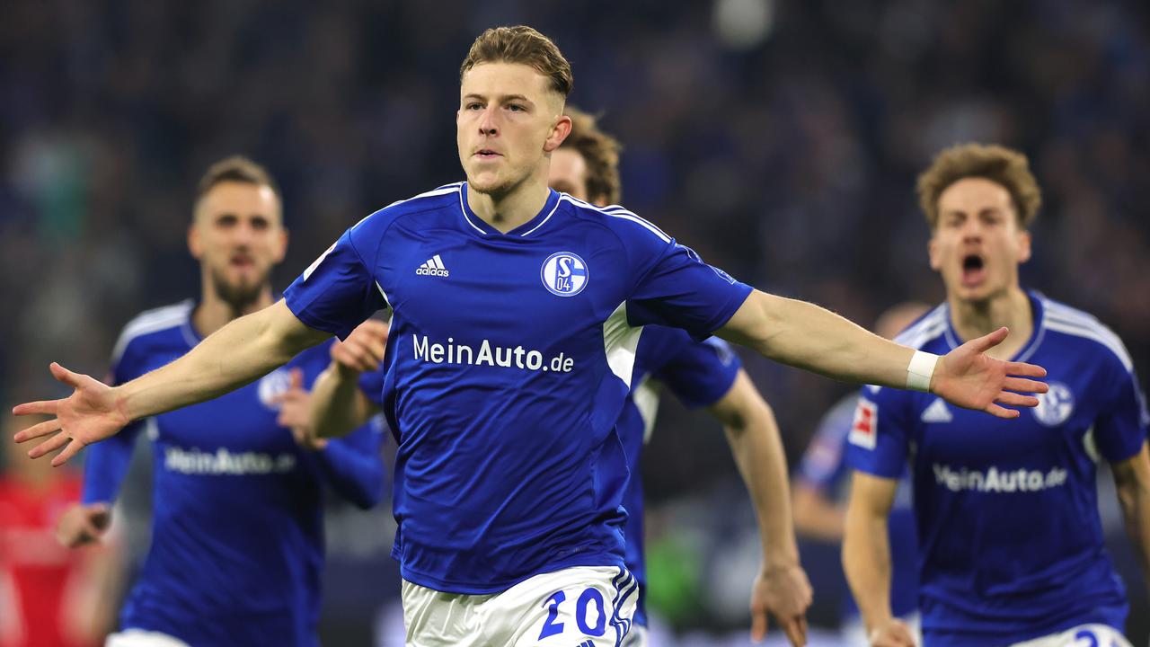 Tor des Jahres: Tor 4 - Tim Skarke | sportschau.de