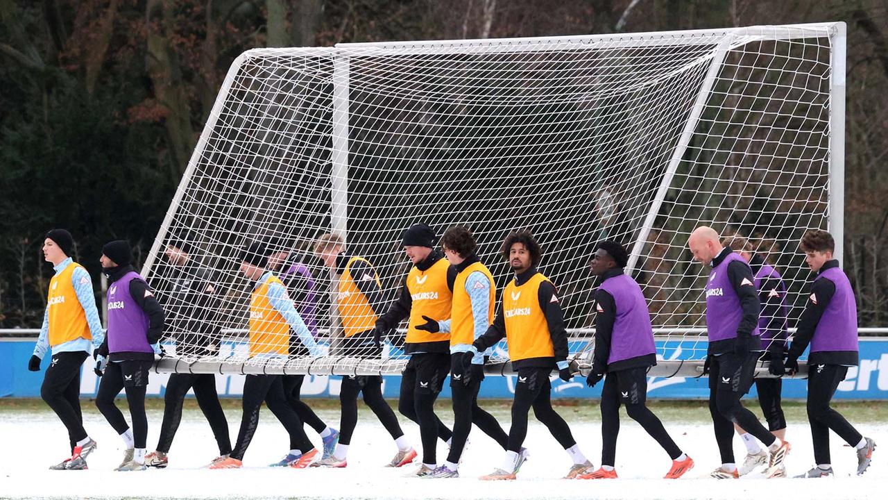 Hertha BSC startet mit verschneiter Hoffnung in das Jahr 2026 ...