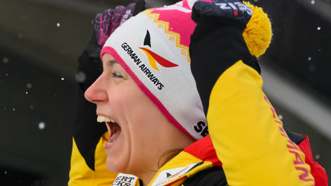 Monobob: Laura Nolte gewinnt im Schneesturm von Winterberg | sportschau.de