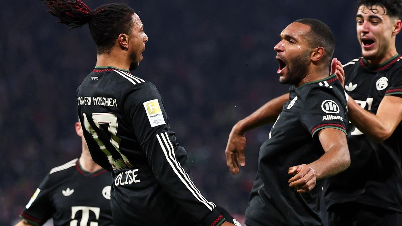 BR24 Sport: Ein Tor, drei Vorlagen: Bayern-Joker Olise versenkt Leipzig ...