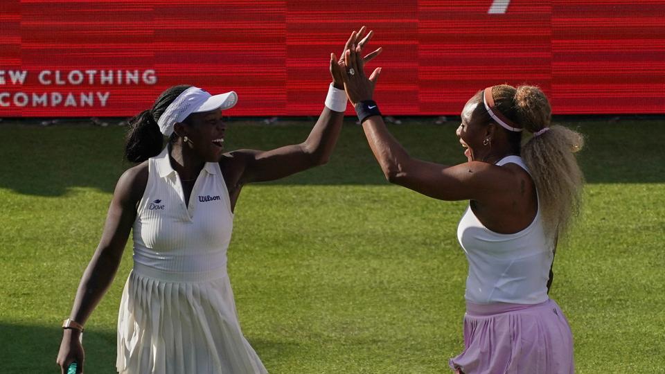 Comeback mit 44 Jahren: Serena Williams kehrt mit Sieg auf die Tennis ...