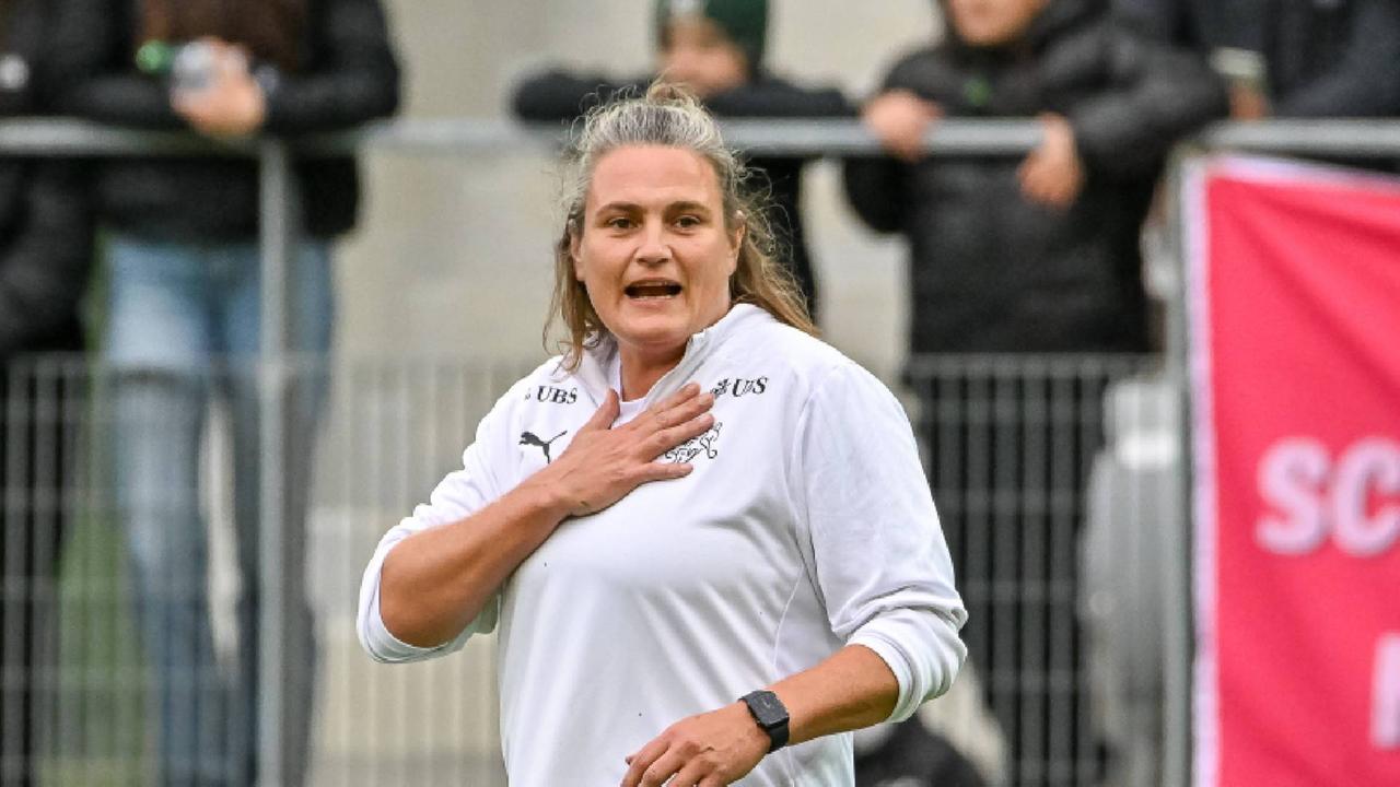 Nadine Angerer - die "etwas andere" Torfrau ist jetzt Torwarttrainerin ...