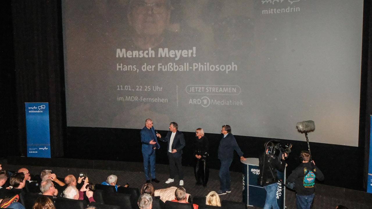 Bilderstrecke: Bilder von der Filmpremiere "Mensch Meyer! Hans, der ...