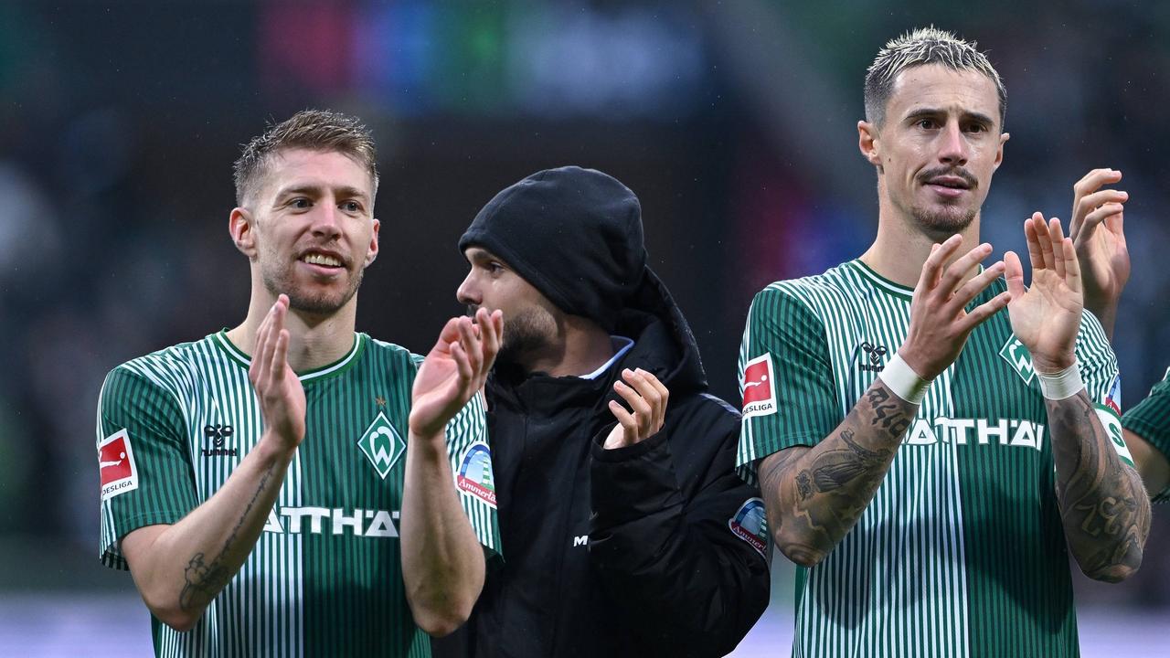 Bleibt er, geht er? Werder-Kapitän Friedl hofft auf Weiser-Verbleib ...