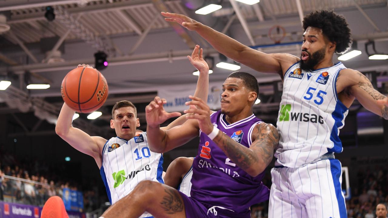 Aufsteiger startet mit Sieg: Skyliners Frankfurt demontieren Göttingen ...