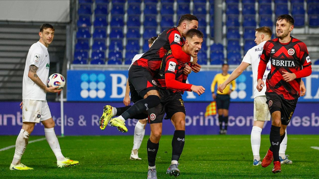 Fußball | 3. Liga: Erzgebirge Aue verliert in Halbzeit zwei den Faden ...