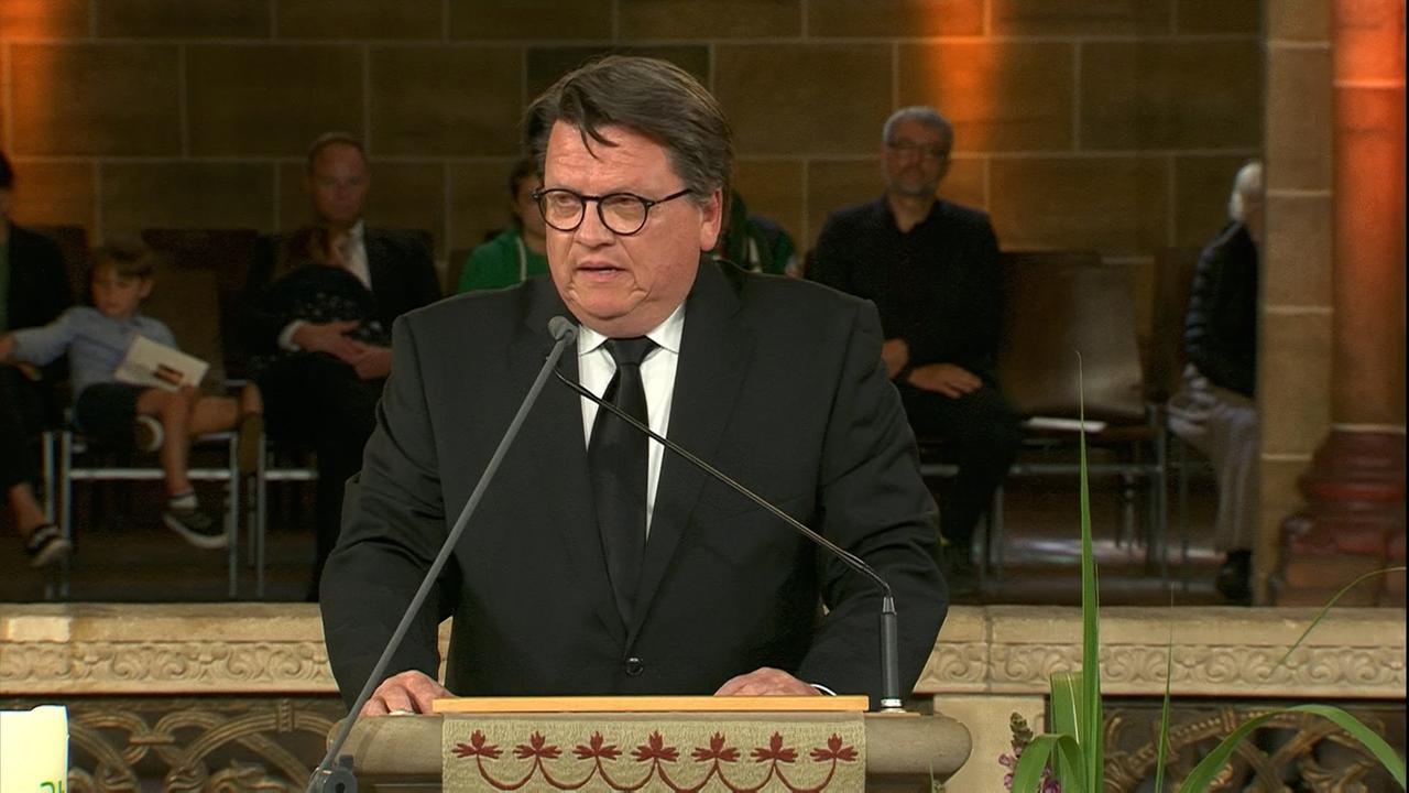 Hess-Grunewald: "Lebenslang grün-weiß – und darüber hinaus" | sportschau.de