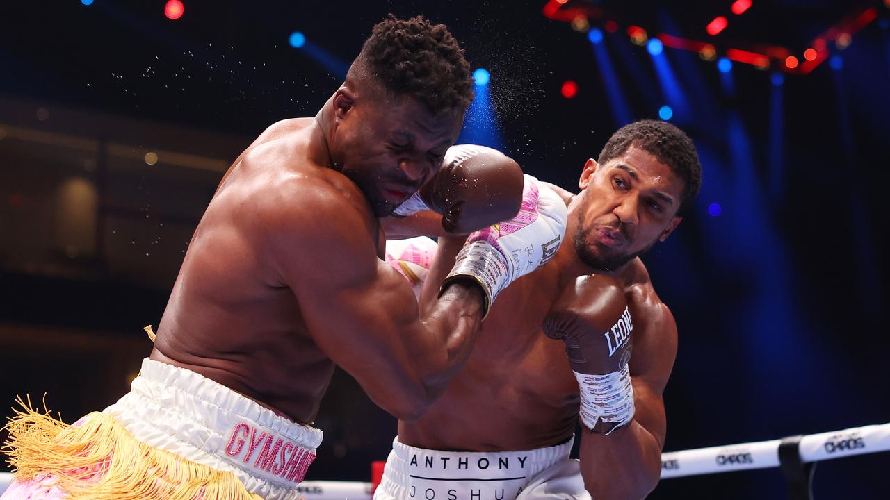 Anthony Joshua rückt mit Blitz-K.o. über Ngannou in den WM-Fokus ...