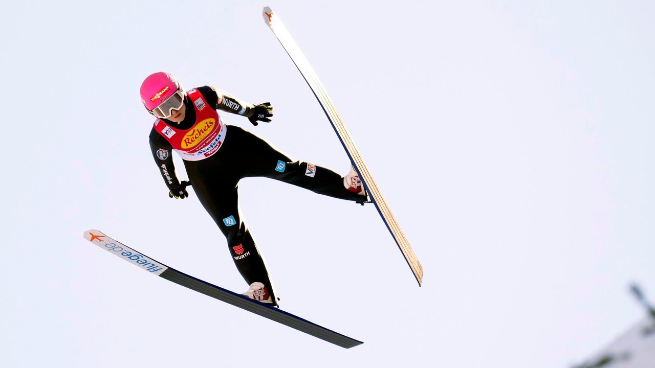 Wintersport: Das Springen der Kombiniererinnen in Otepää - die ...