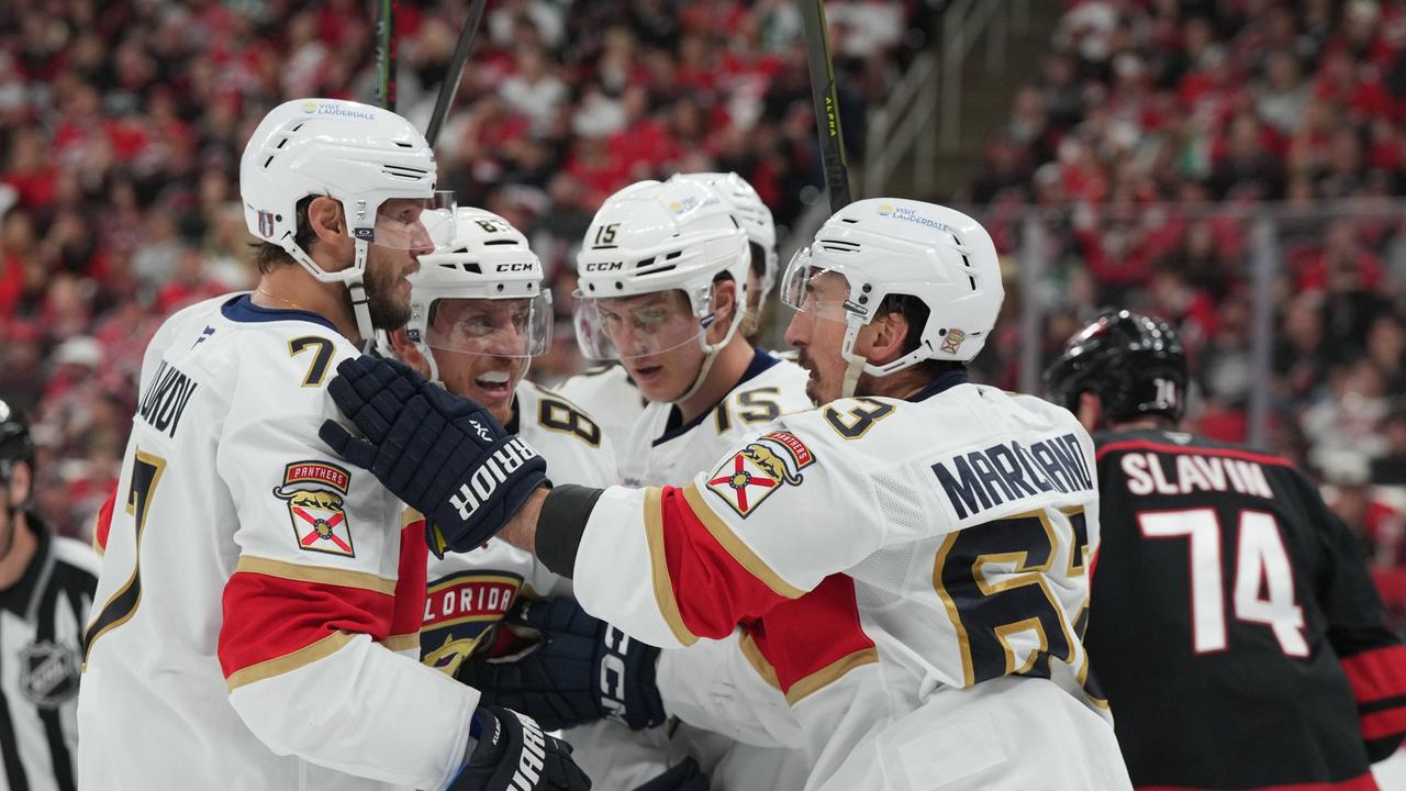 NHL: Zum dritten Mal in Serie - Panthers erreichen Stanley-Cup-Finals ...