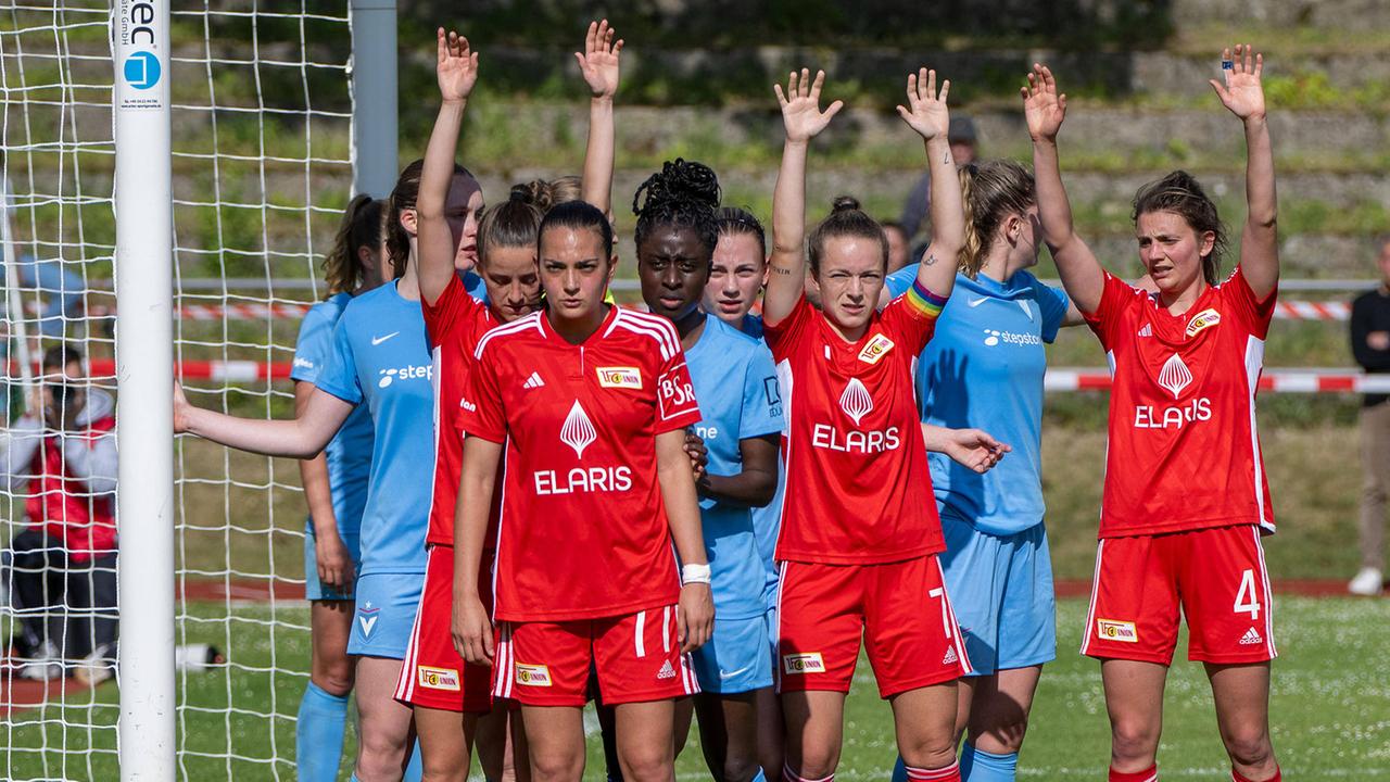 Fußball: Fußball: Das bedeutet die Erweiterung der Frauen-Bundesliga für die Klubs | sportschau.de