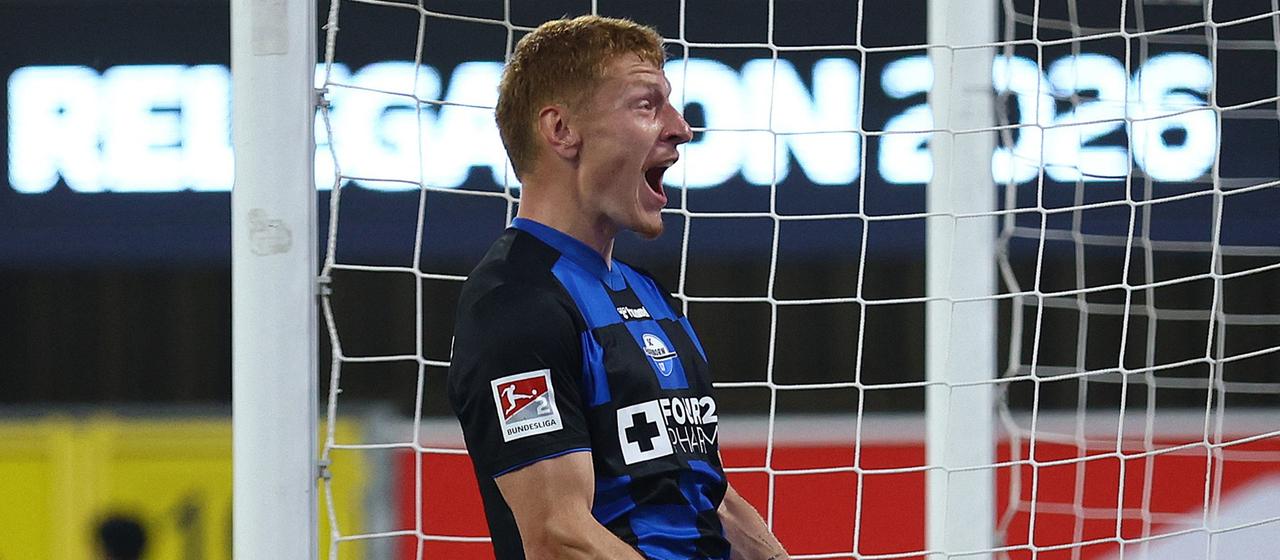Wolfsburg steigt ab: Curda schießt Paderborn in die Bundesliga ...