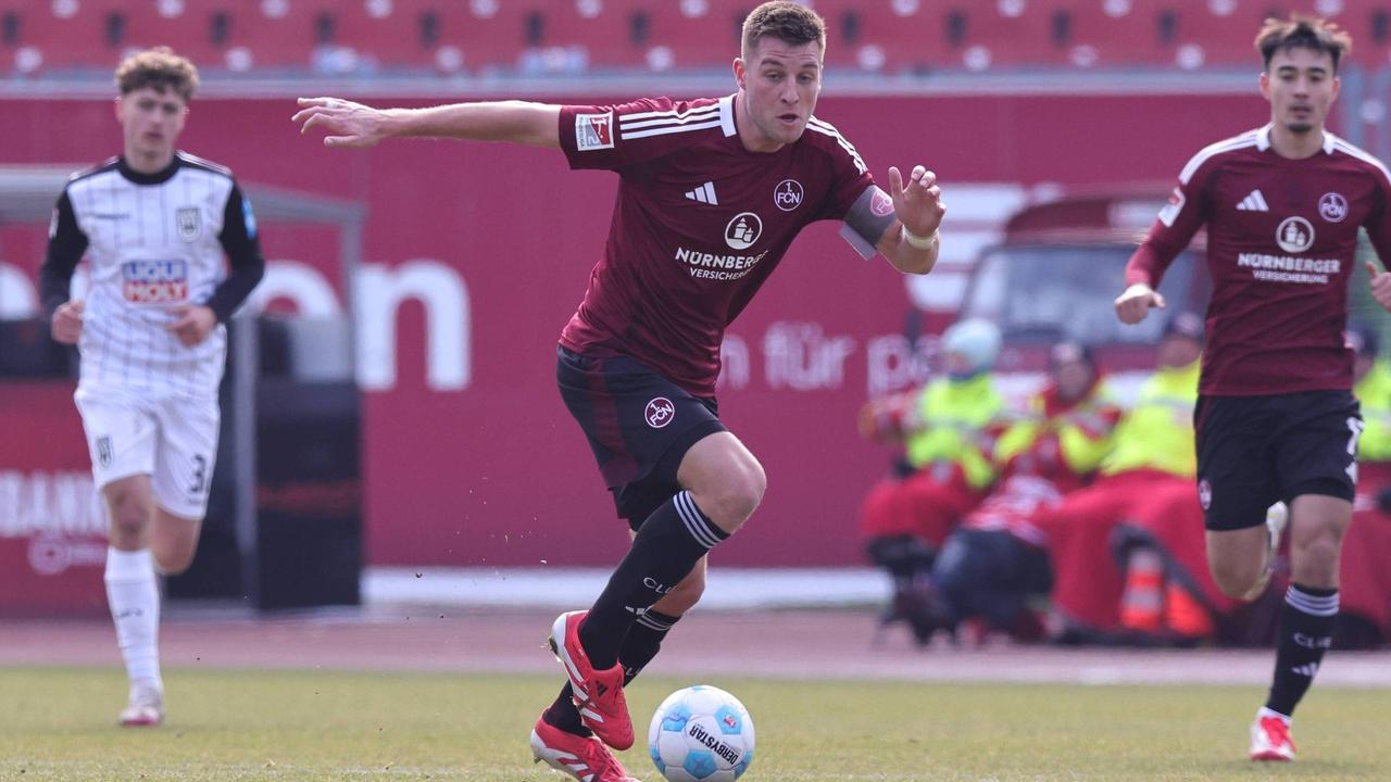 Späte Tore für Nürnberg: Nürnbergs Knoche - "Belohnen uns hinten raus ...