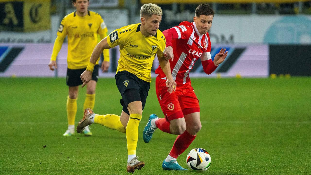 3. Fußball-Liga: Viel Kampf, wilde Nachspielzeit: Energie Cottbus holt ...