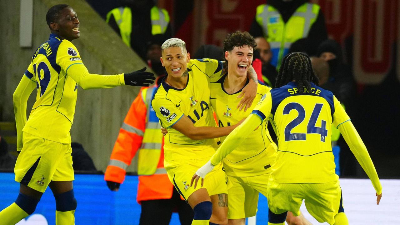 Rückschlag für Palace: Premier League - Tottenham siegt glücklich ...