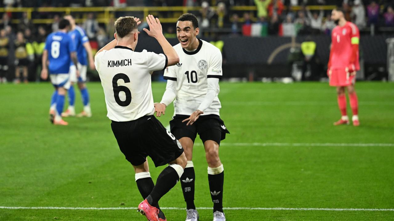 Tor des Monats März: Tor 1 - Joshua Kimmich und Jamal Musiala ...