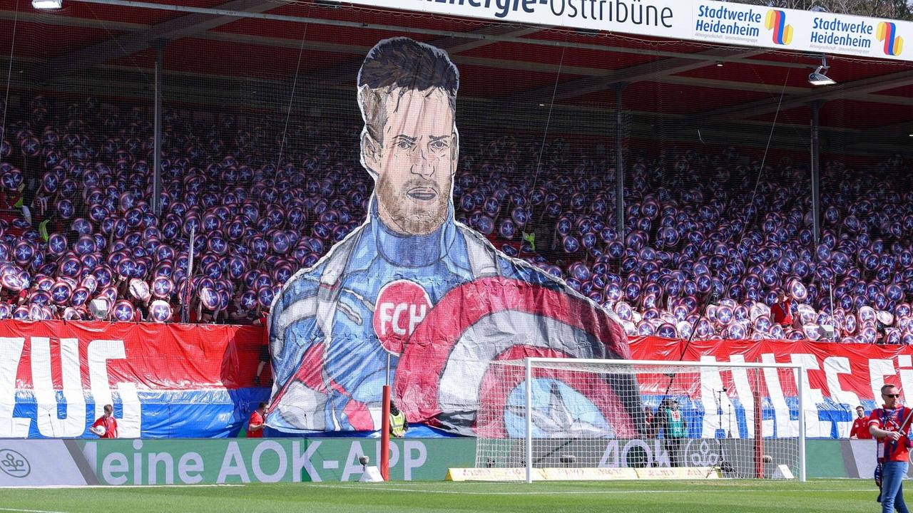 Fußball | Bundesliga: Captain Heidenheim: Mit Superheld Mainka zum ...