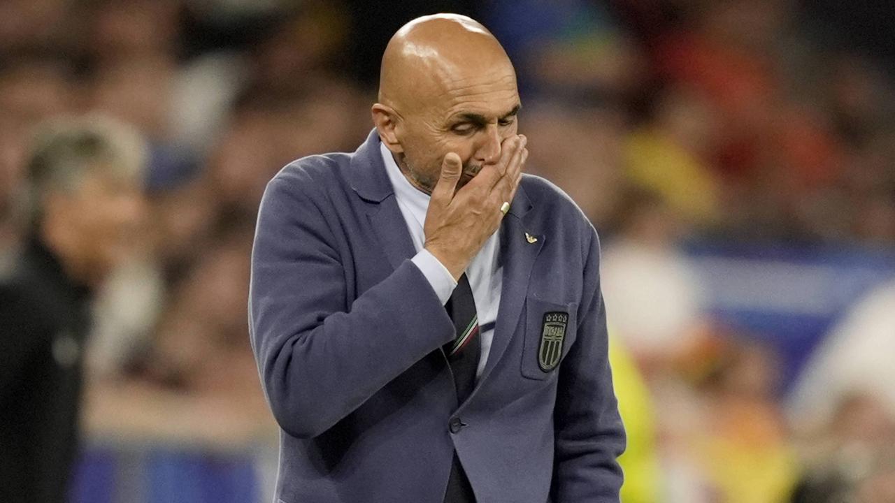 Italien-Trainer Spaletti kritisiert sein Team heftig | sportschau.de