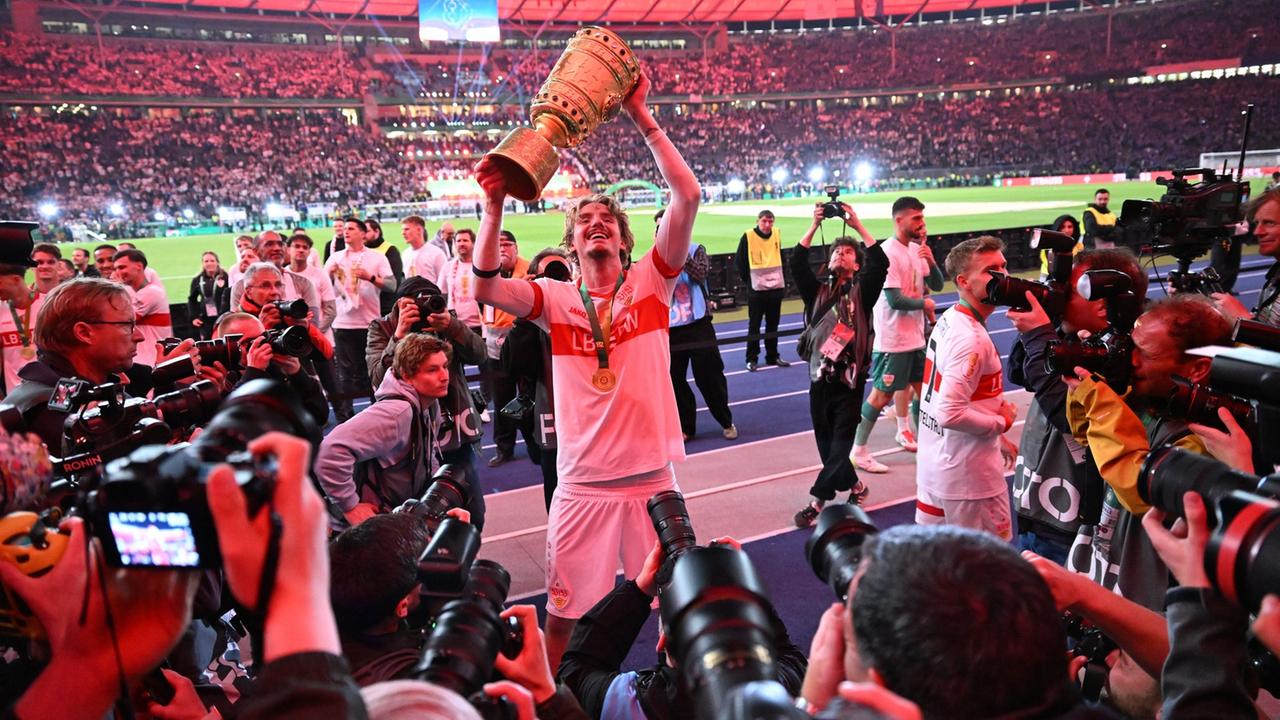 Fußball | DFB-Pokal: "Fetter Eintrag in die Geschichte": VfB Stuttgart ...