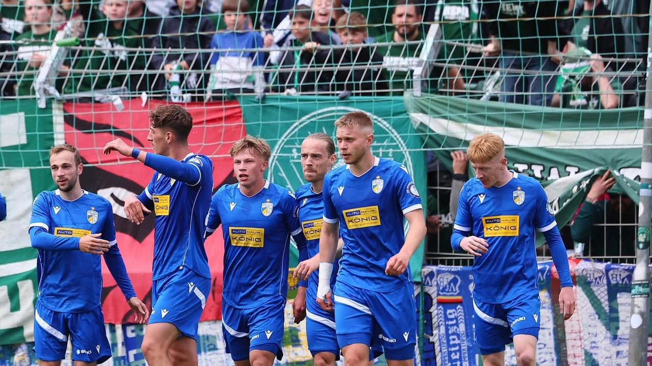 Fußball | Regionalliga: Carl Zeiss Jena bezwingt Chemie Leipzig zum ...