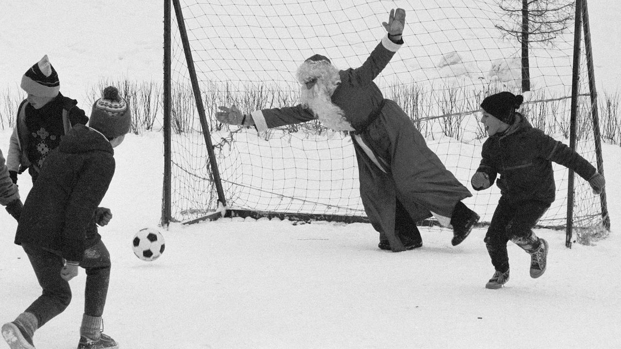 Meinung | Fußball: Warum die Engländer rund um Weihnachten mal schön ...
