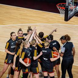 WM-Quali: Deutsche Basketballerinnen holen gegen Nigeria vierten Sieg ...
